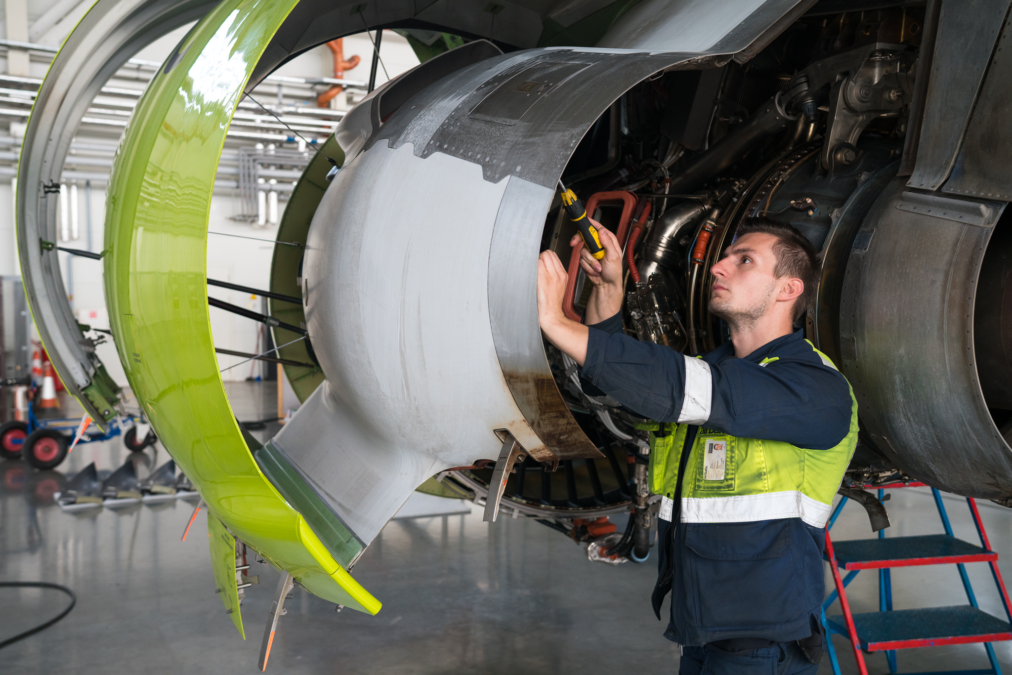 Airbus A220 Category B2 Practical - airBaltic Training