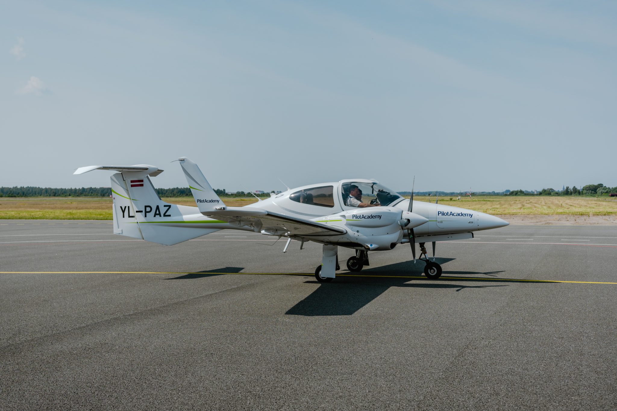 Diamond A/C DA42 VI - airBaltic Training